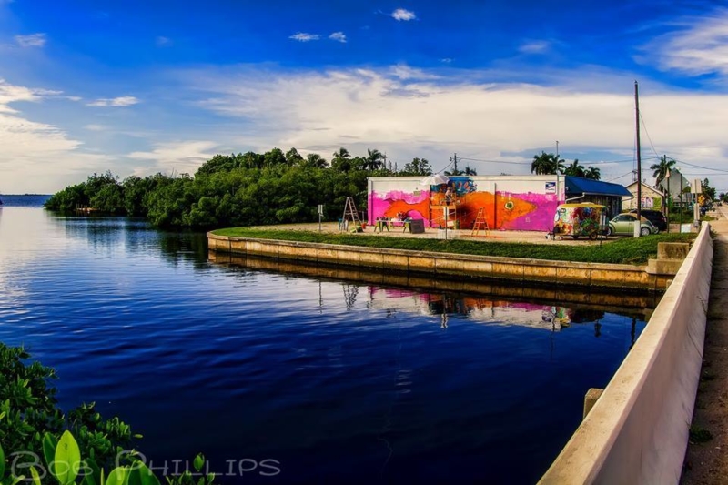 The 38 reasons I painted ‘Catch of Matlacha Island’ mural – Leoma Lovegrove